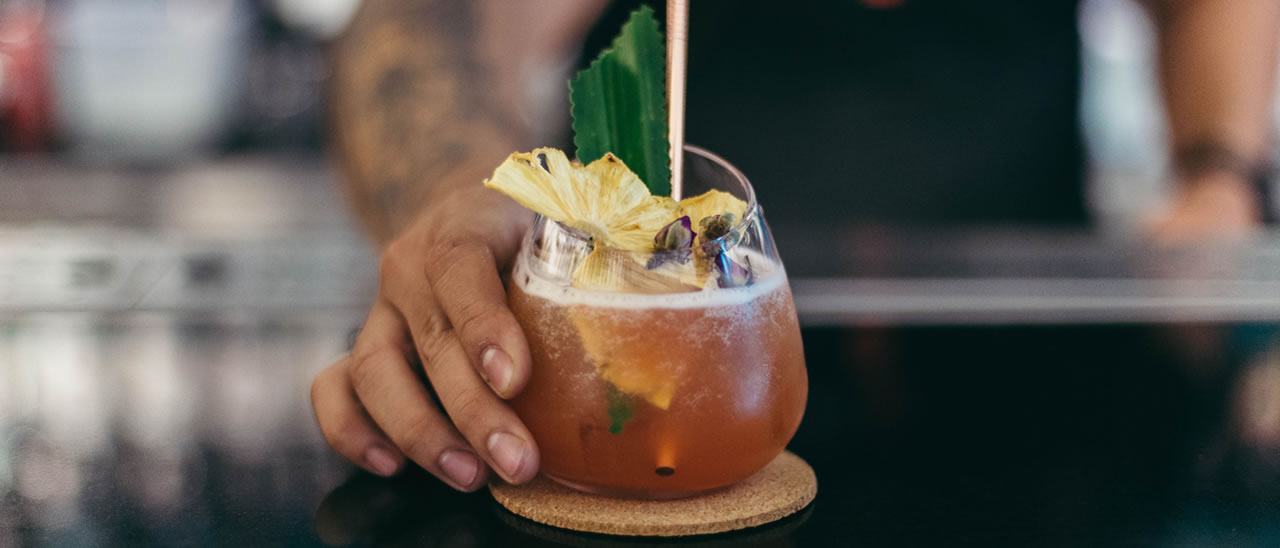 Bartender's Guide To 2019 Cocktail Trends | ESP Metal Products & Crafts