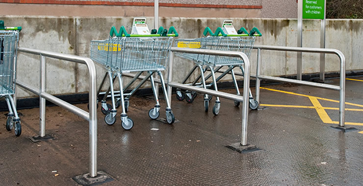 Custom Bar Foot Rails, Sneeze Guards, Glass Racks, & More | ESP Metal ...